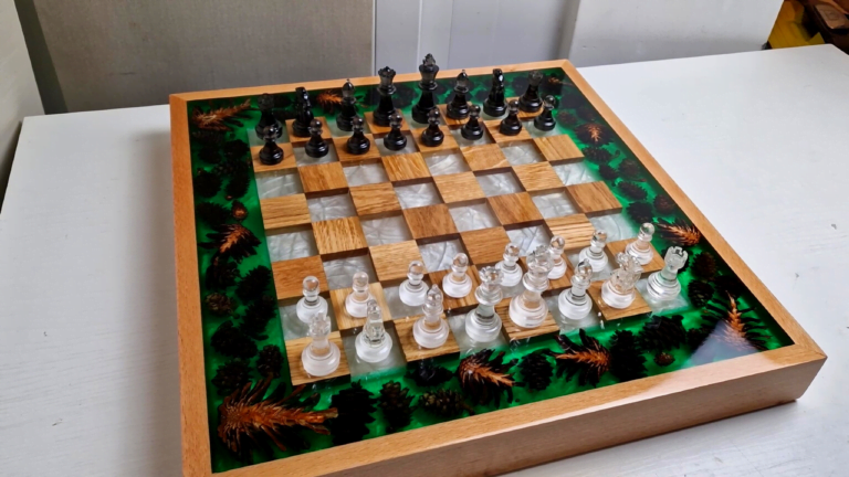 Floating Chess of Oak and Epoxy - woodseasonstore.com