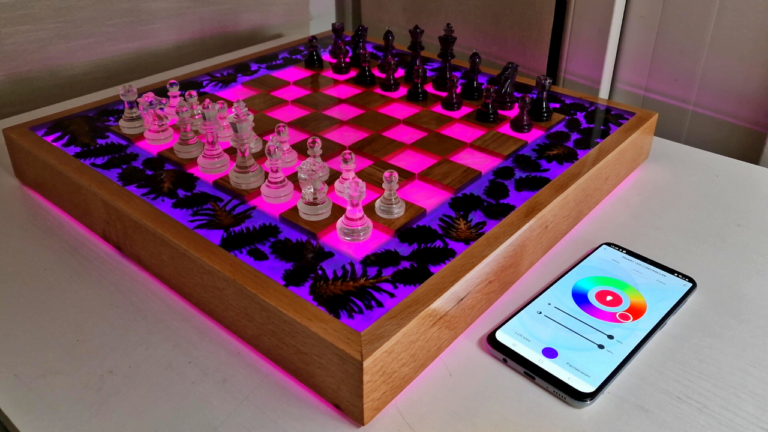 Floating Chess of Oak and Epoxy - woodseasonstore.com