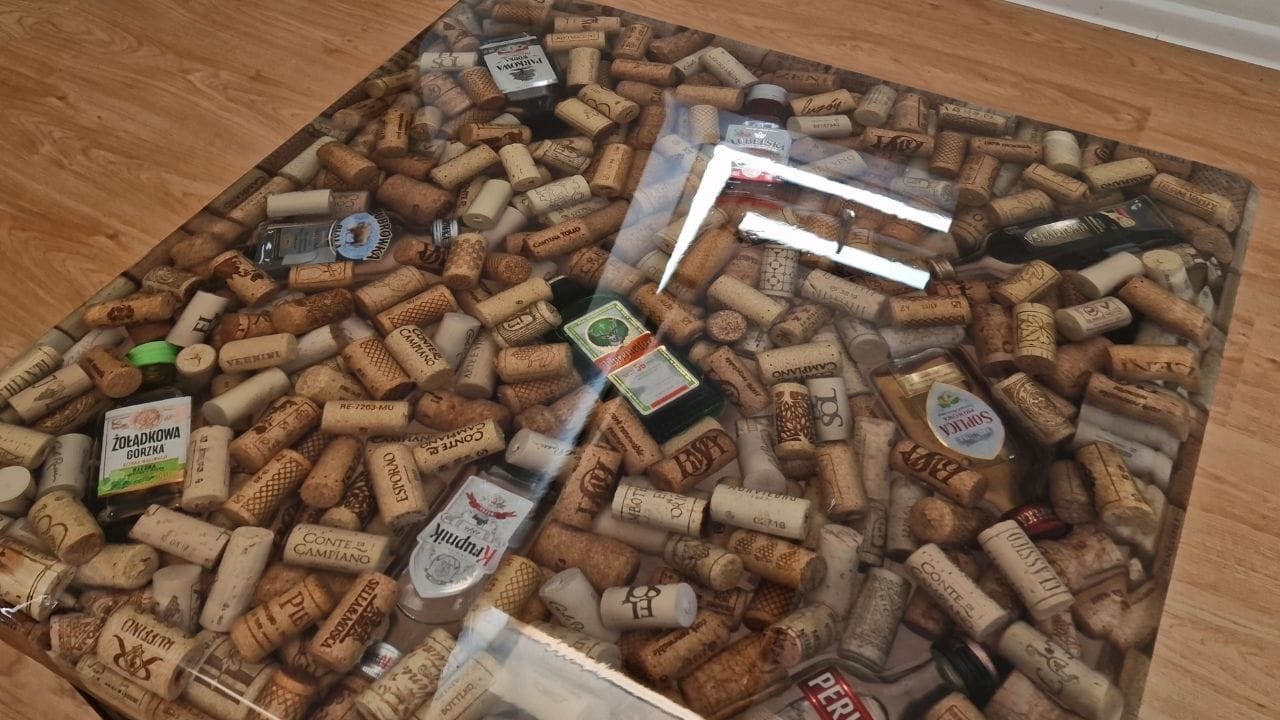 Epoxy Table of Wine corks with LED - woodseasonstore.com